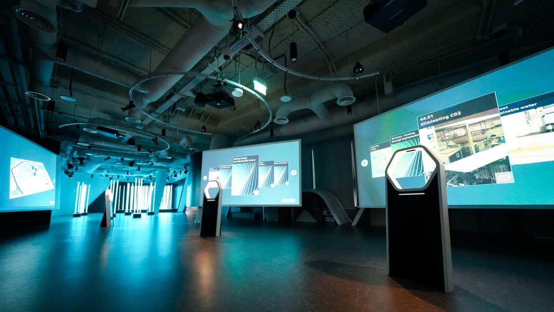 Siemens Experience Centre Installation - Creative Technology